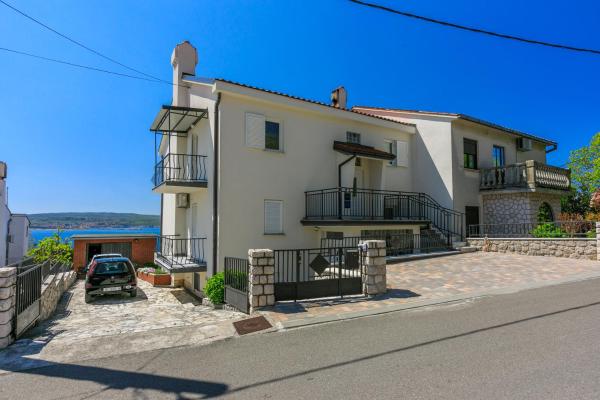 Apartment Mira - Selce