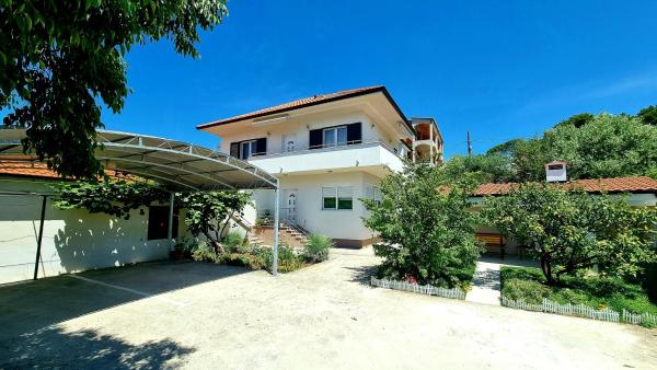 Apartments Bava 2, Trogir - Croatia