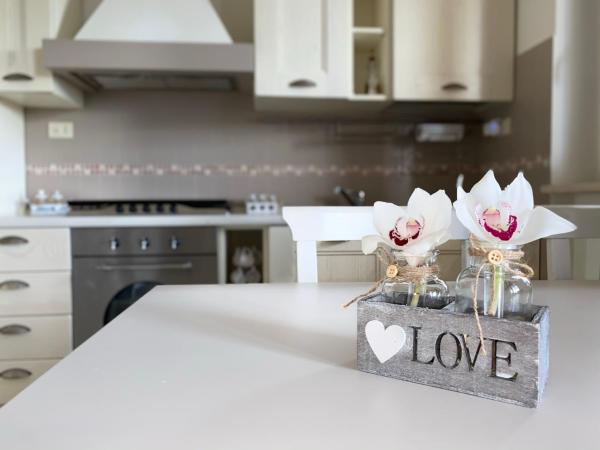 Clare House Per Una Vacanza "Chic" - Porto Recanati