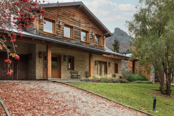 Astonishing House In Bariloche, Patagonia, Winter And Summer - San Carlos de Bariloche