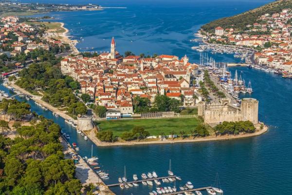 Apartment In Okrug Gornji With Terrace, Air Condition, Wifi, Washing Machine (4736-1) - Kroatien