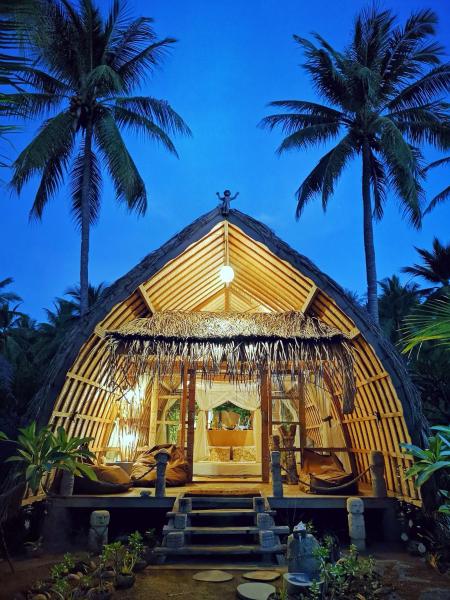 Coconut Garden Beach Resort - East Nusa Tenggara