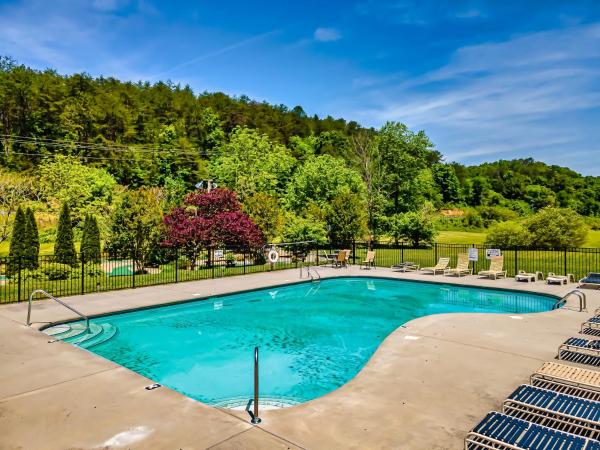 Summer Special! Nerf Party, Pool, Hottub, Pet Friendly