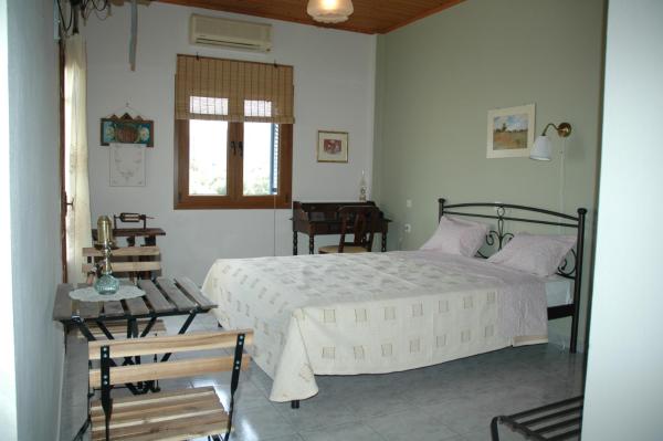Elenis Olive Green Studio - Лесбос