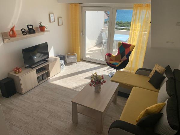 Apartments Lucie - Biograd na Moru
