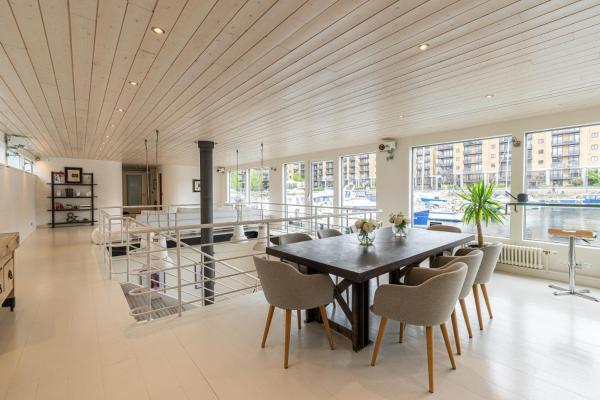 Charming Houseboat Featuring A Sauna - Greenwich