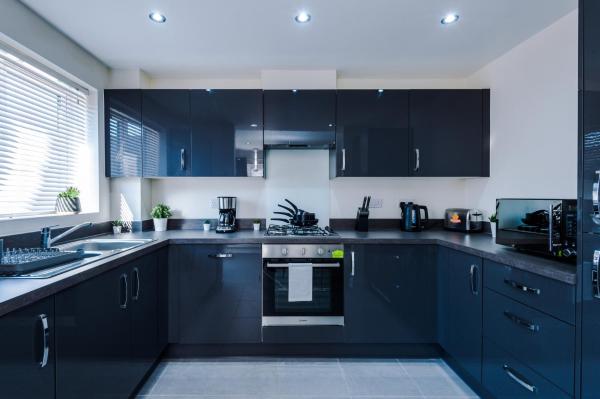 Vidale Court, 3 Bedroom House With River Irwell View, Sleeps 6 - Salford