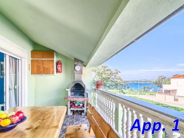 Apartment In Medulin With Sea View, Terrace, Air Conditioning, Wi-fi (4635-3) - Medulin