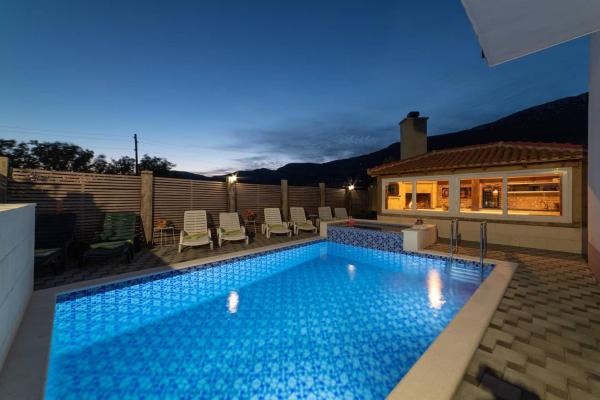 Holiday Home Chester With Heated Pool - Split