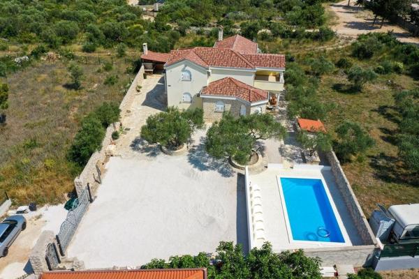 Holiday House In Drage With Terrace, Air Conditioning, Wifi, Washing Machine (4884-1) - Murter