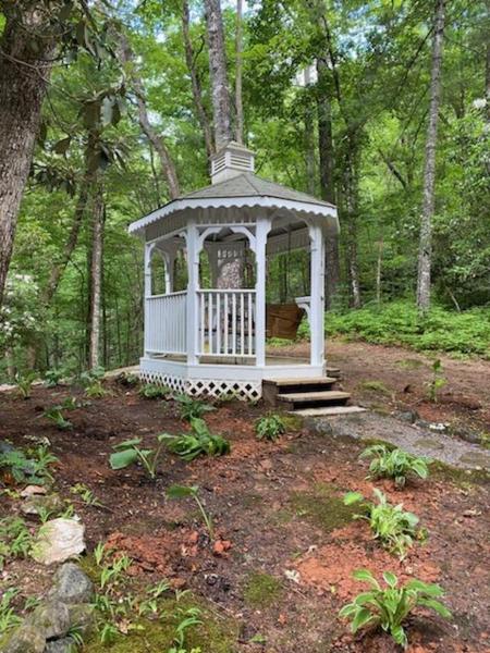 Lolly's Treehouse - North Carolina