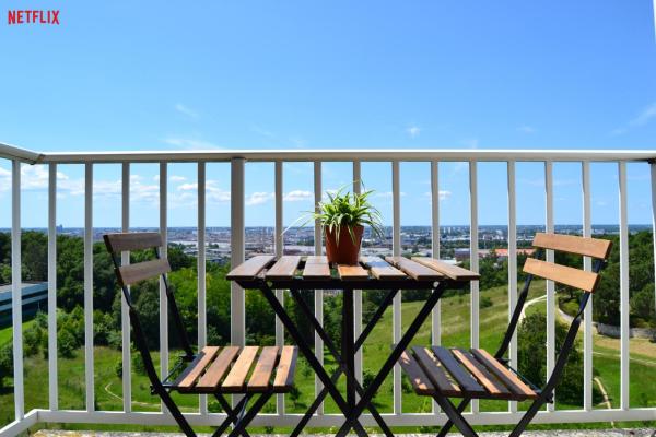 Studio Belle Vue Bordeaux - Parking Privé - Netflix - Tram A - Cenon