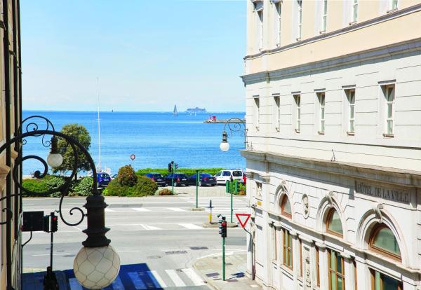Youme Design Place Hotel - Koper