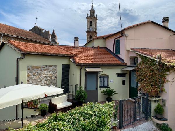 The Old Mansion - Imperia