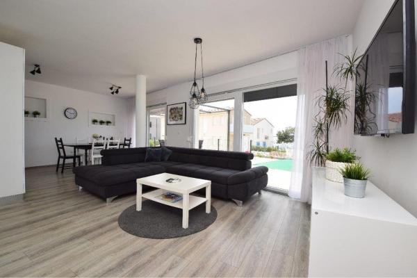 Apartments Lueva - Vir