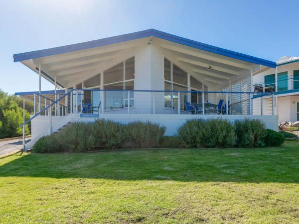 Bella Vista 11 Bennett Street - Adelaide