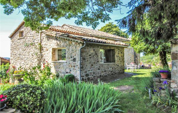 Lovely Home In St, Etienne De Boulog, - Rhône-Alpes