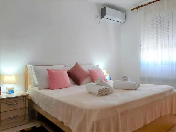 Sazani's Place - Albania