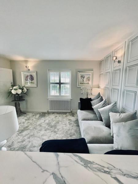 Cotswold Chic Retreats "Cloud Nine" Central Chipping Campden-parking-garden - Chipping Campden