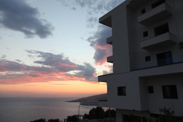 Angjelo Apartments - Albania