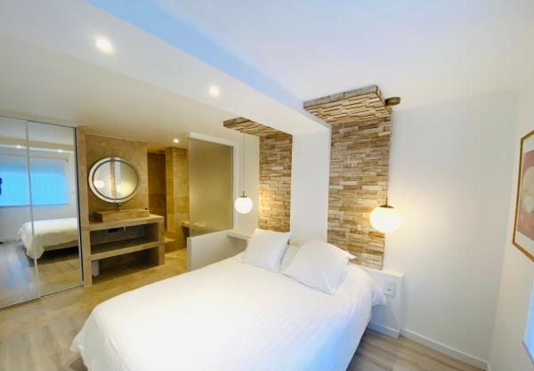 Feel@home Nemausus « Le 21 » - Gard