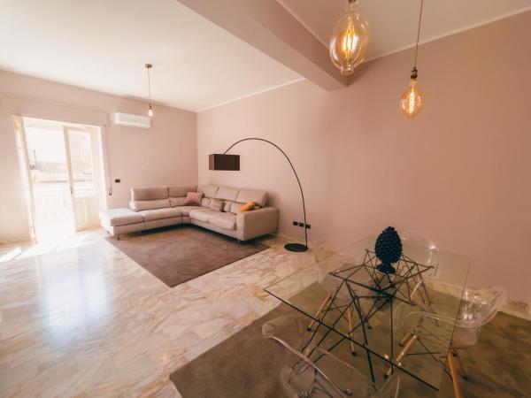 Ficu Palace - Sizilien