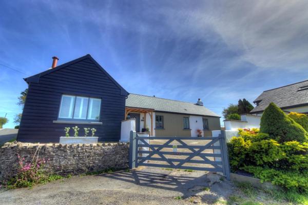 Moorview House - Appledore