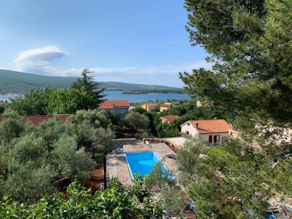 Lili Apartments, Sv Dunata 18 - Krk