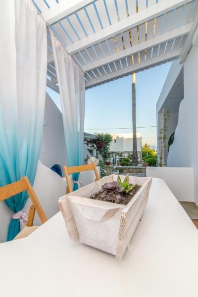 Fouli's House At "Porto Vlastos" - Cyclades