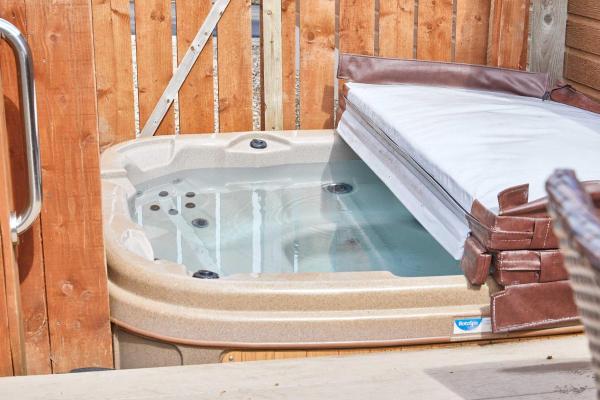 Host & Stay - Yolo Lodge - Morpeth Castle