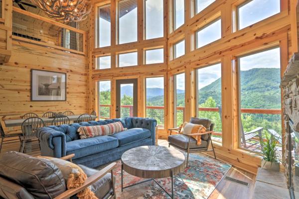 Mountain Dew Cabin With Hot Tub And Scenic Views! - Townsend, TN