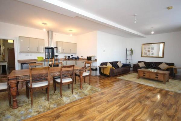 Modern, Luxurious Two Bedroom Apartment - Gorleston-on-Sea