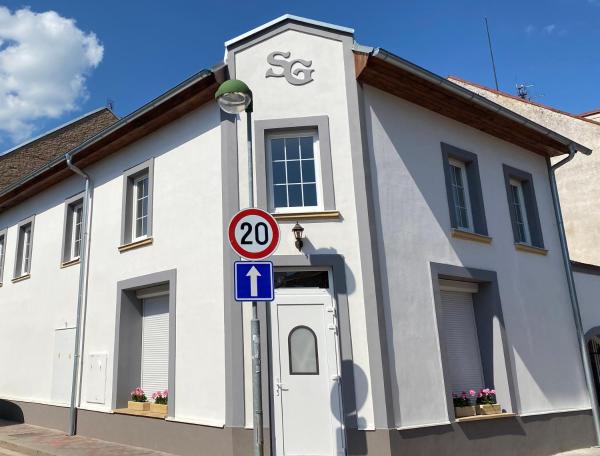 Sg Apartmánový Dům Hoŕice - Tchéquie