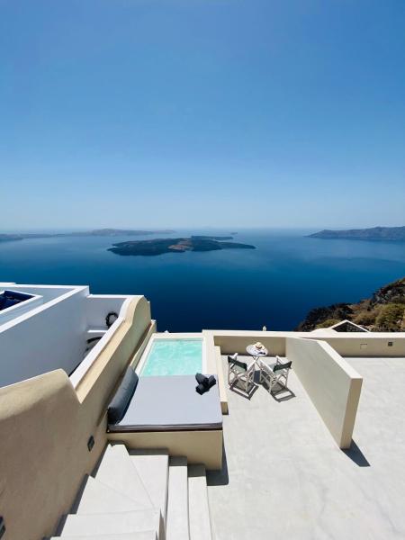 Ikia Kriton - Santorini