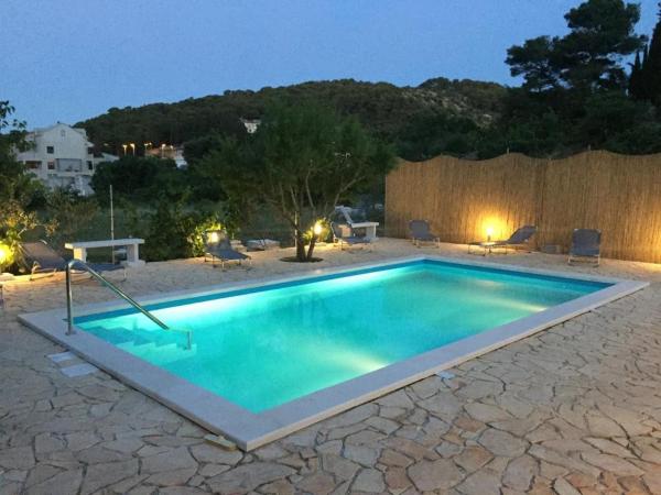 Apartments Kalajžić - Brač