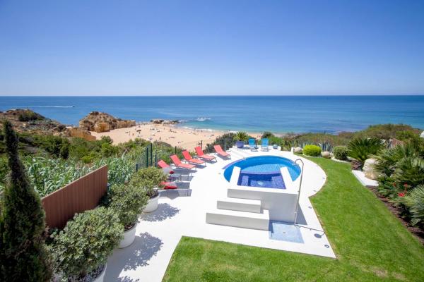 Beachfront Villa - Private Beach Access - Walk Everywhere Without Car - Pool & Jacuzzi - Vilamoura