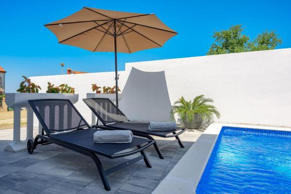 Apartment Vedran With Pool, Near Porec - Poreč