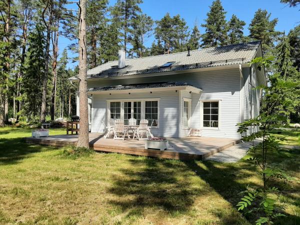 Villa De La Mer Holiday Home - Estonia