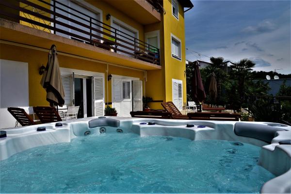 Apartments And Rooms Vila Irma - Rijeka