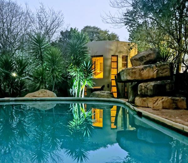 Moonflower Cottages - Johannesburg