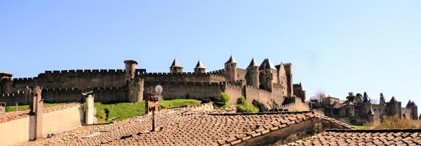 A L'ombre Des Remparts - Carcassonne