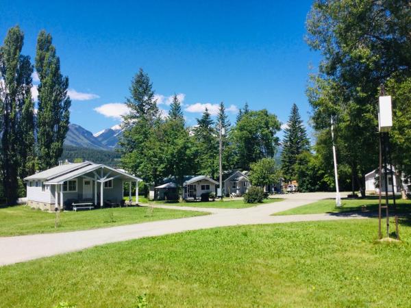 Brookside Motel - Golden