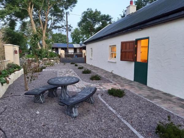 Mary's Bespoke Cottage - Killarney