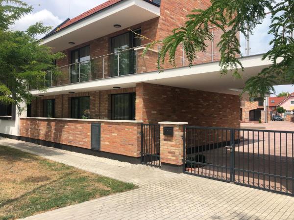 Castellum Apartmanház - Arad