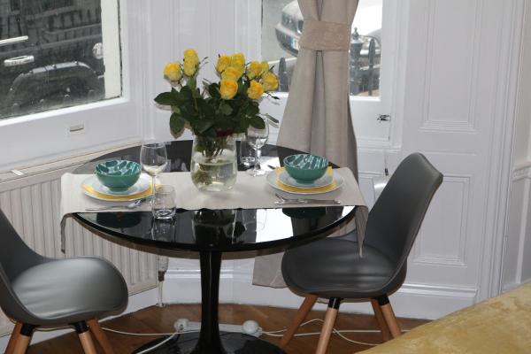 The Courtfield Plaza - Earls Court