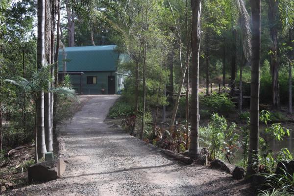 Lake View Chalet Australia Zoo Close By - Glass House Mountains