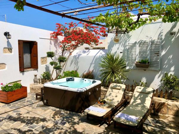 Avli Traditional Home With Private Jacuzzi - Hersonissos