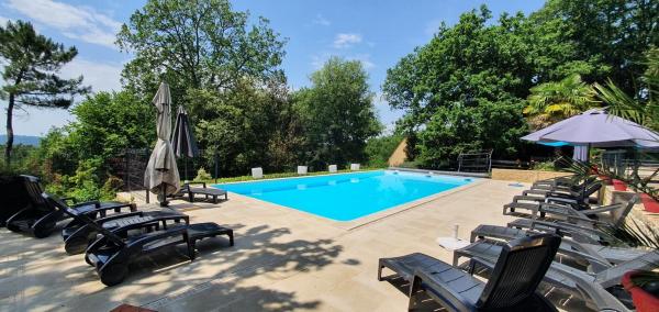 Gîte Le Nieudegat Chambre Et Table D'hôte Piscine Climatisation Proche De Sarlat Au Coeur De La Nature - ドルドーニュ