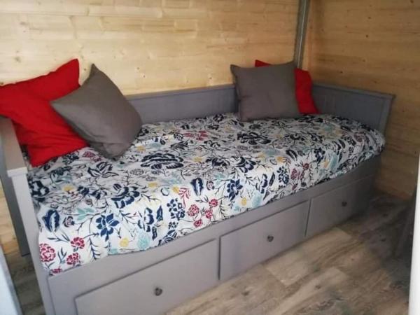 Studio Marmotte Font-romeu 4 Personnes Avec Balcon Résidence Val Soleil Entièrement Rénové En Juin 2021 Place De Parking & Wifi Gratuit , Draps & Serviettes De Toilettes Non Inclus, Sabanas Y Toallas No Incluidos - Bolquère
