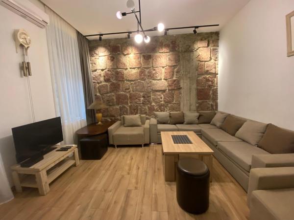 Nice Loft On Uznadze Street - Tbilisi